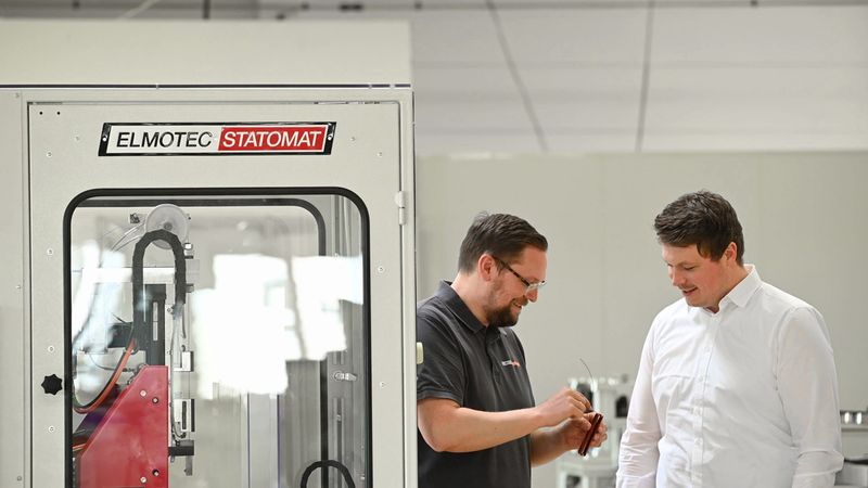 A digital twin speeds up the development of a new linear winder ...