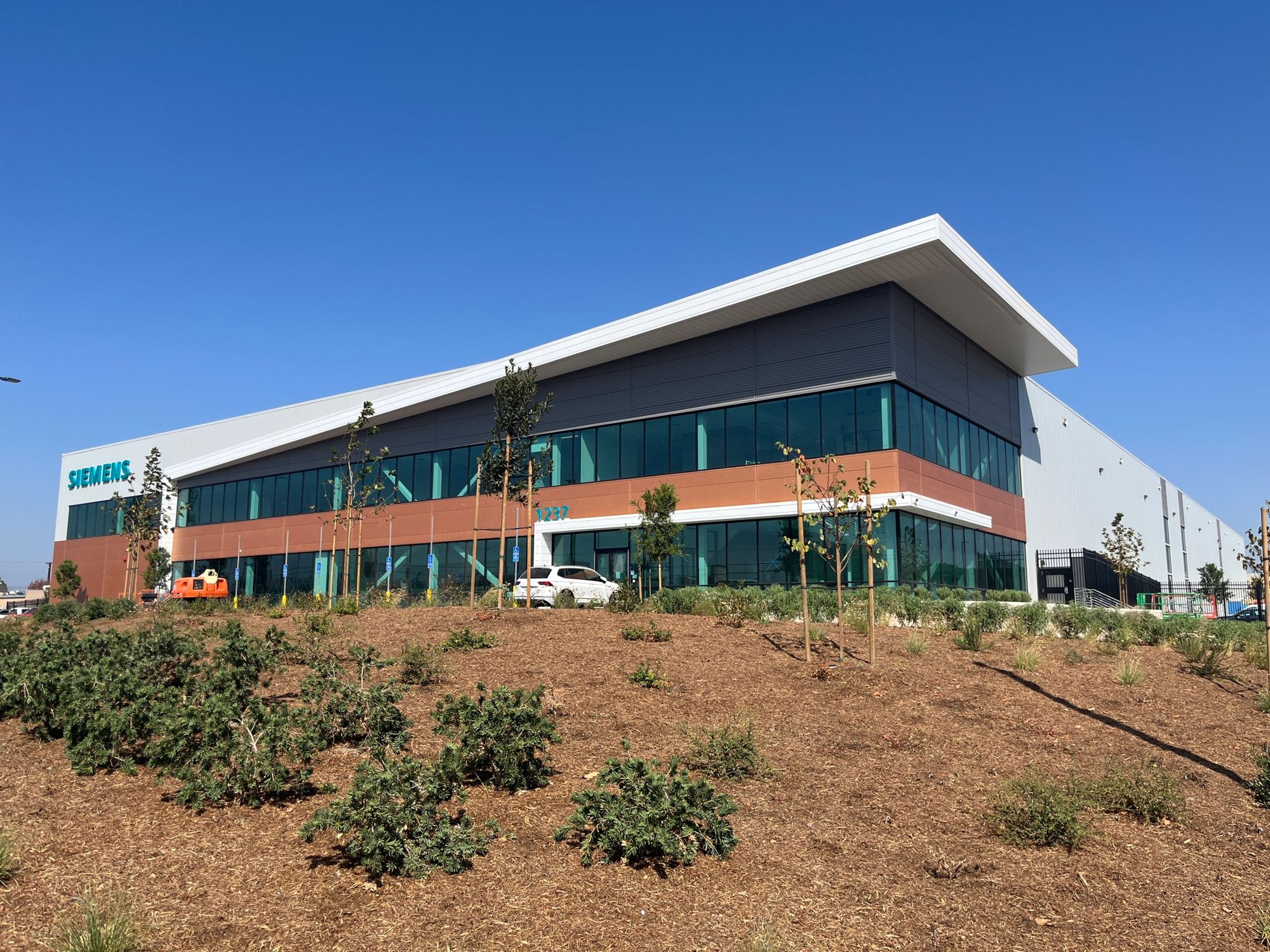 Siemens Manufacturing Plant | Pomona, CA - Siemens US