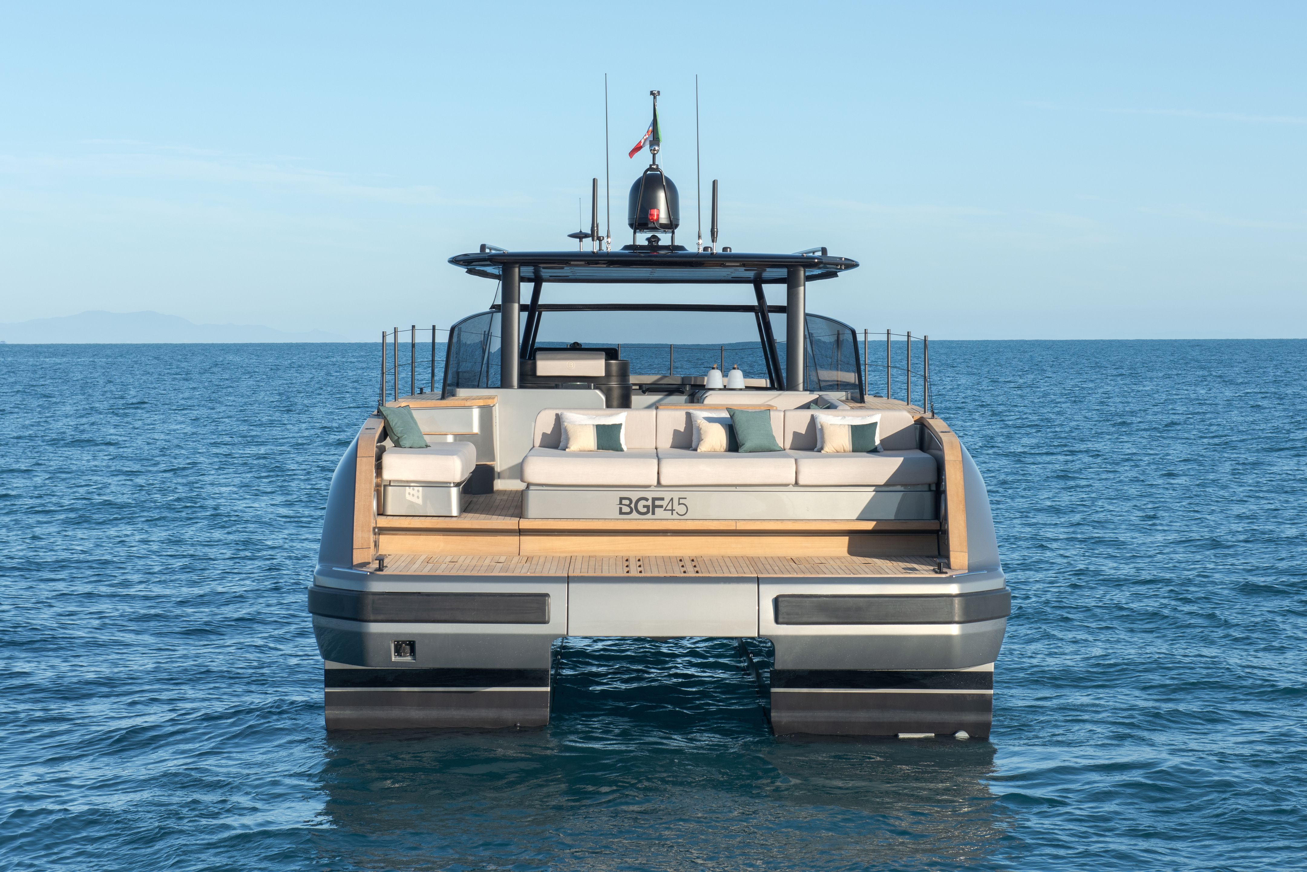 Siemens-Technologie treibt Innovation im neuen Yacht-Modell von Bluegame voran | Presse ...