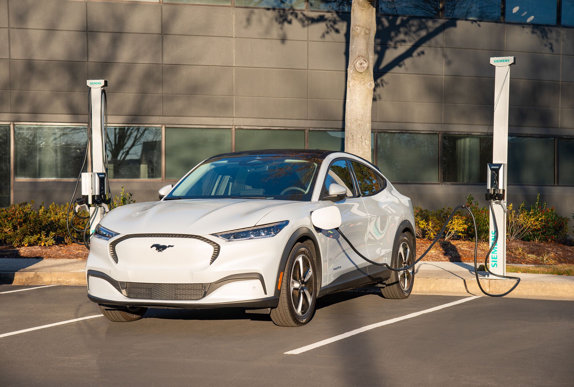 VersiCharge AC Series - Siemens US