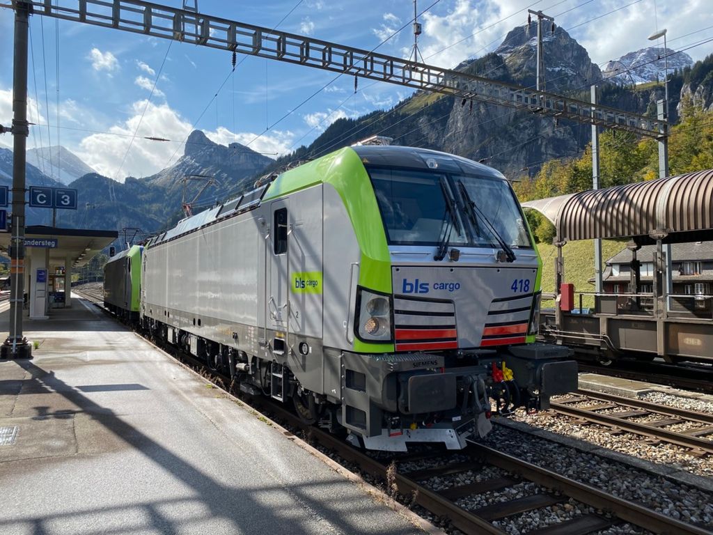 BLS Cargo bestellt 10 Vectron-Lokomotiven mit XLoad bei Siemens ...