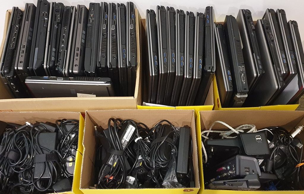 Siemens Malaysia Donates 163 Used Laptops to Underprivileged Students ...