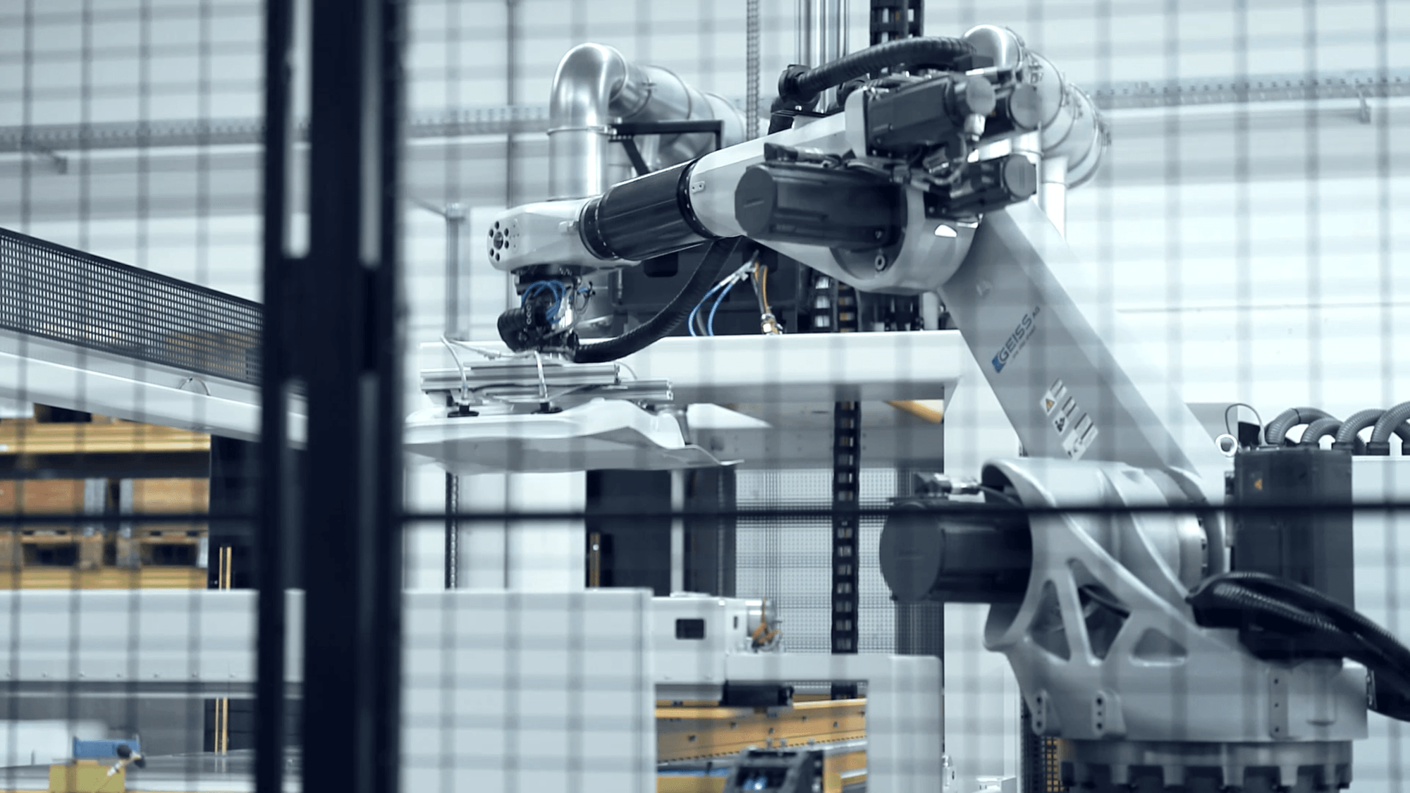 Integrated thermoforming solution with robotics - Siemens Global