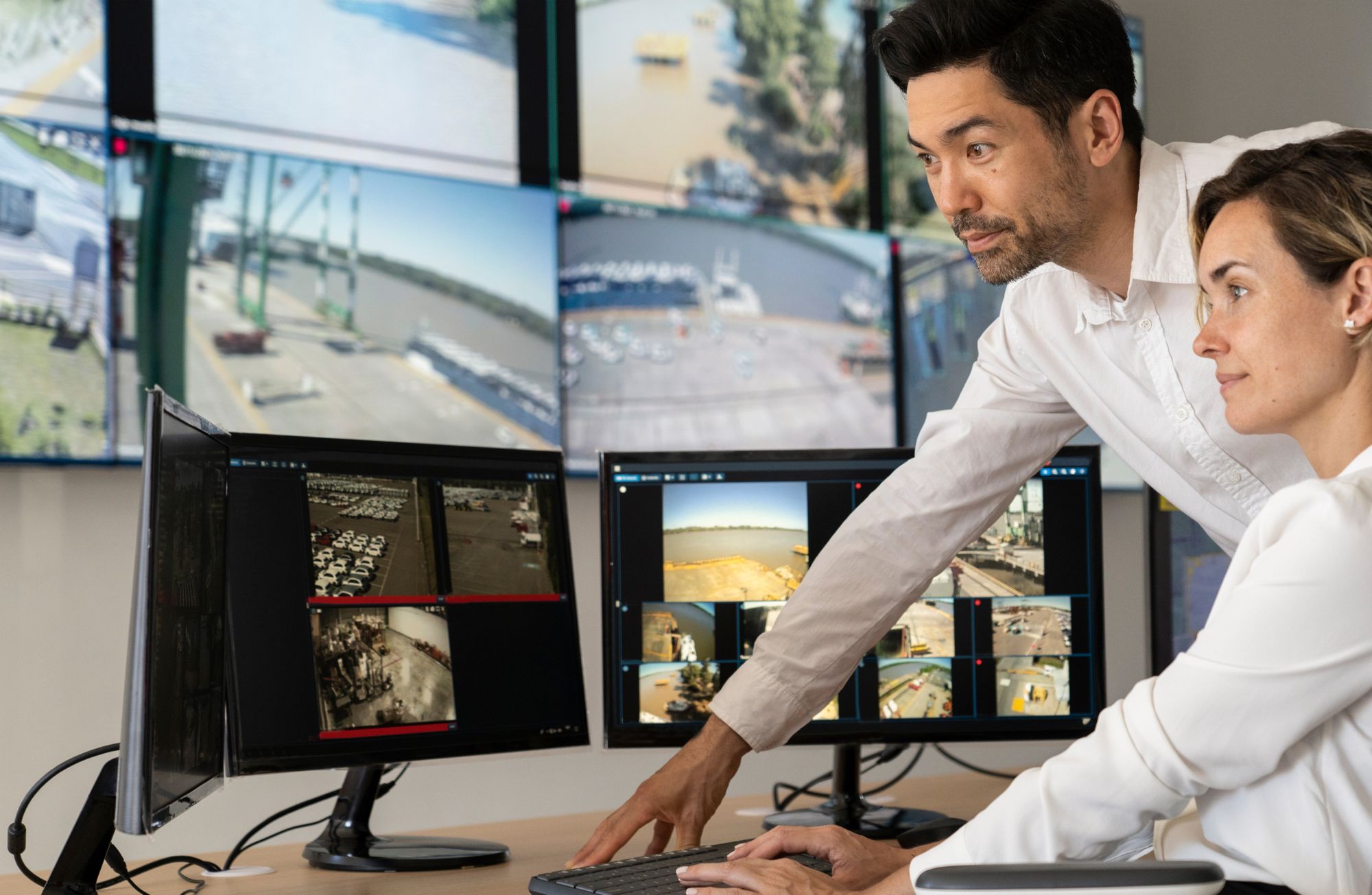 Control and operate for infrastructure systems - Siemens Global