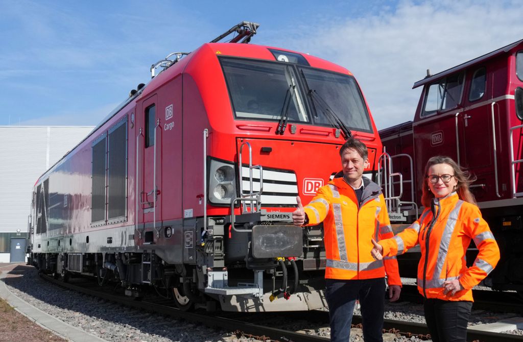 More efficiency for DB Cargo: Freight transport with two power options ...