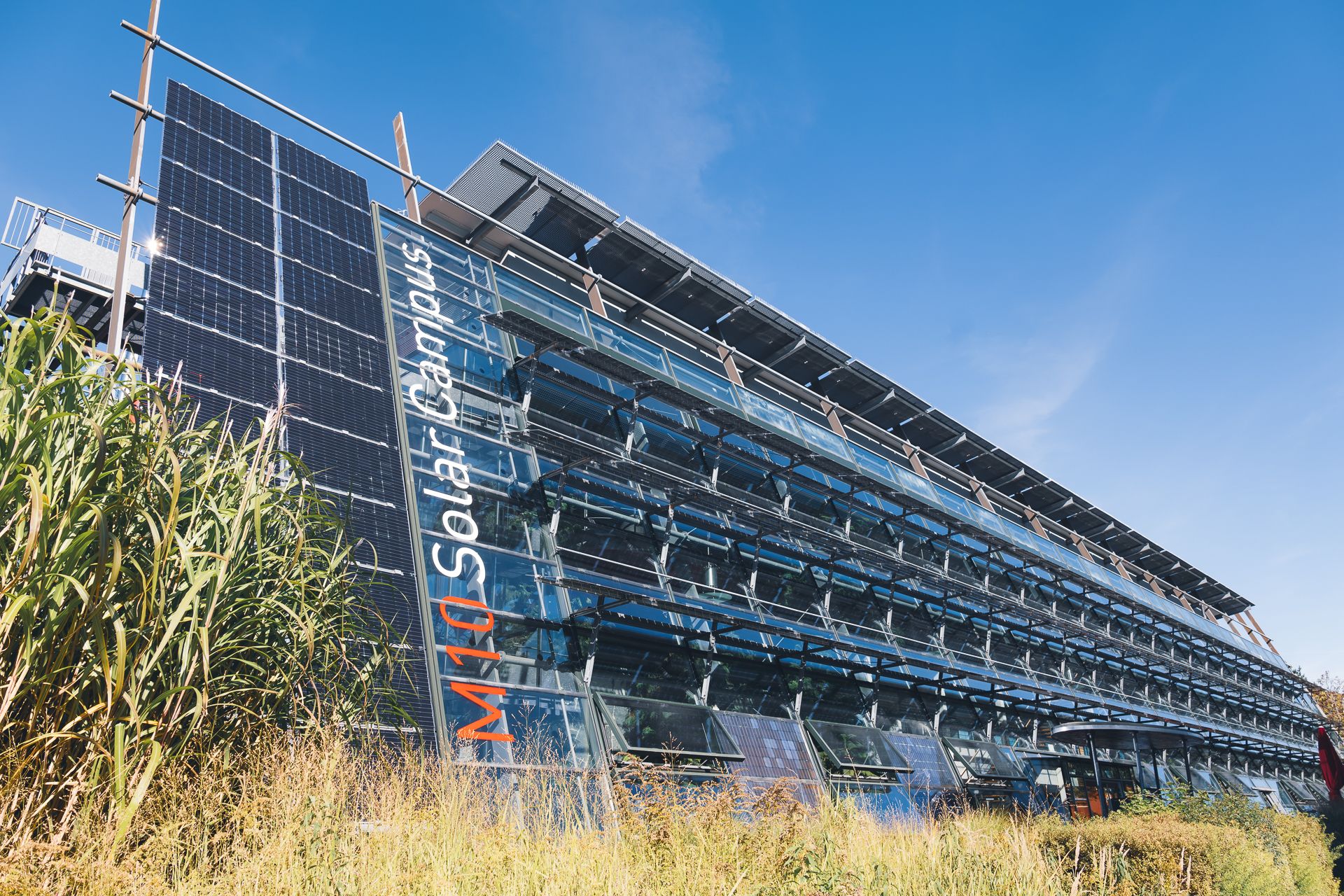 Ramping up production in the solar industry - Siemens Global