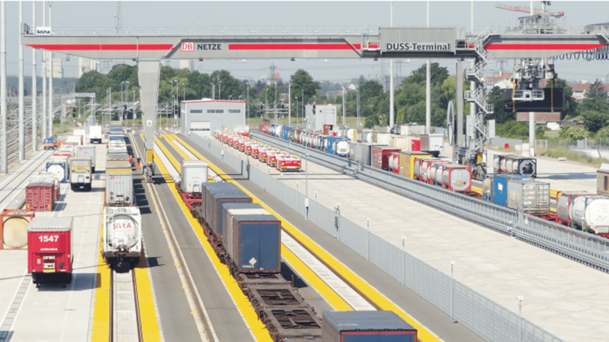 Der MegaHub Lehrte – eine Vision wird Realität - Siemens Mobility Global